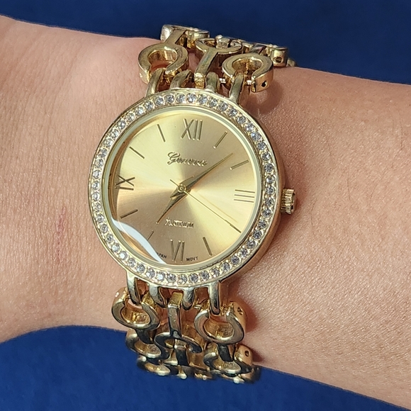 Geneva | Accessories | Y2k Geneva Rhinestone Large Classic Glam Gold ...